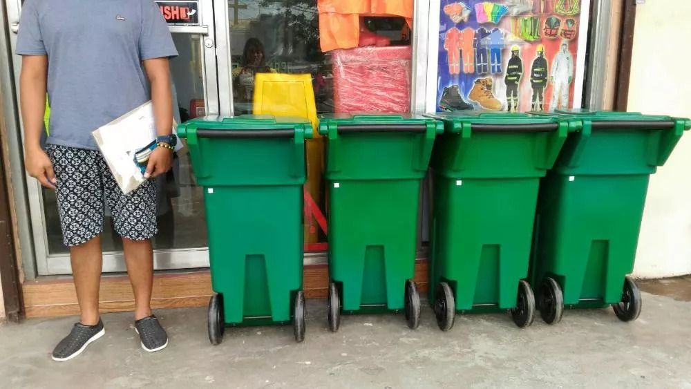 rolling trash bin 150L 250L, Furniture & Home Living, Cleaning ...