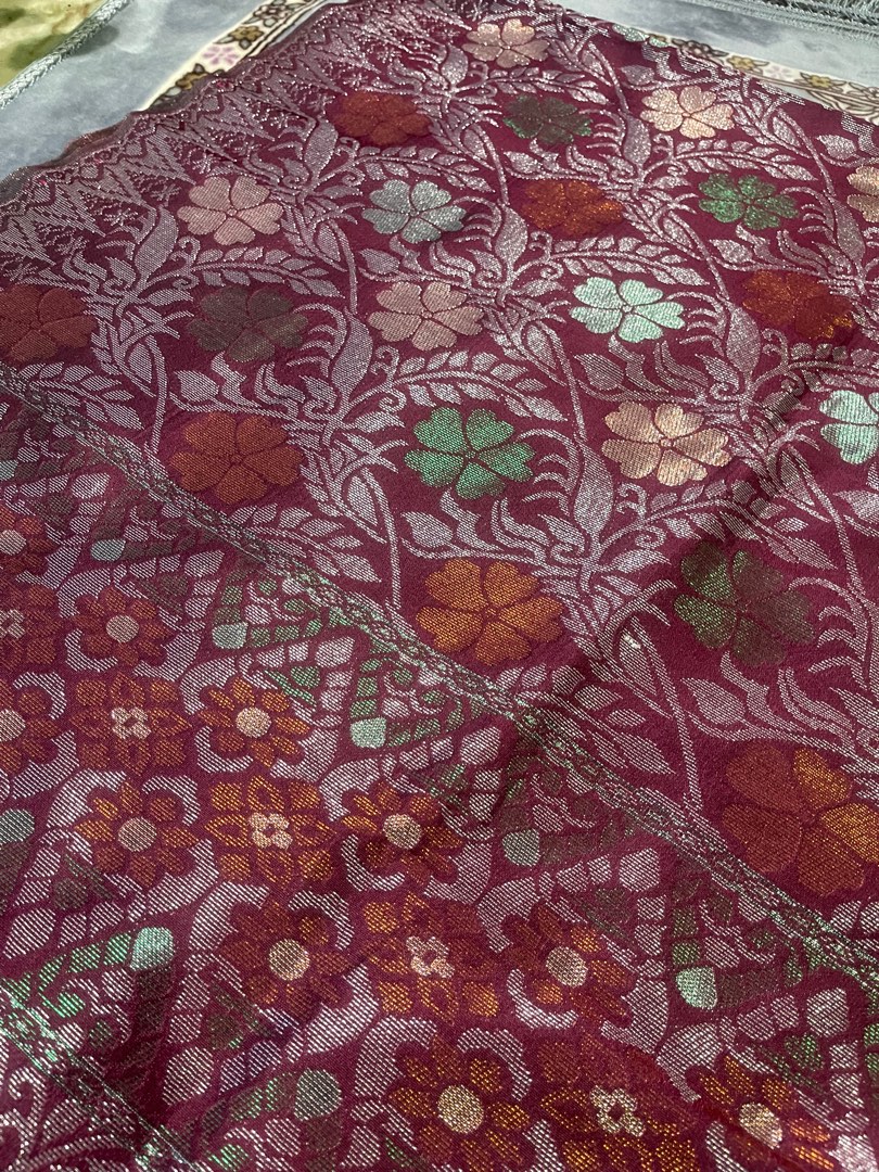 Sampin Songket Premium Merah Hati, Men's Fashion, Muslim Wear, Sarong ...