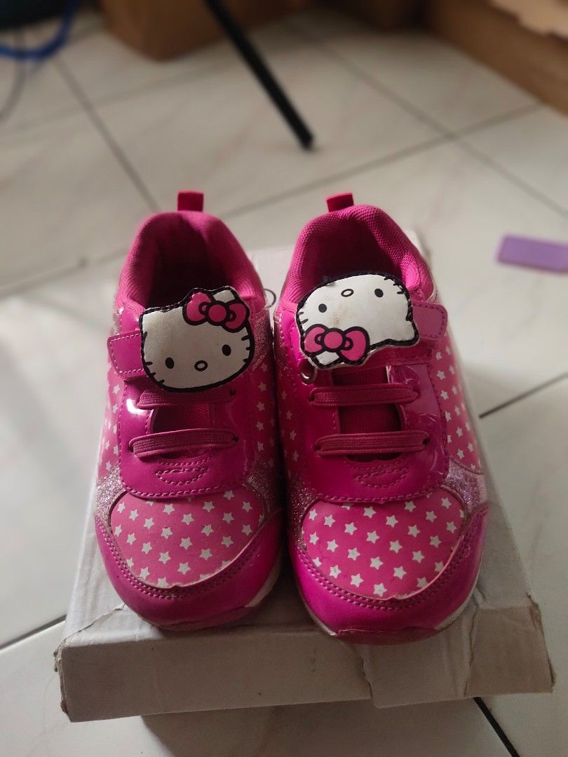 sepatu sepatu