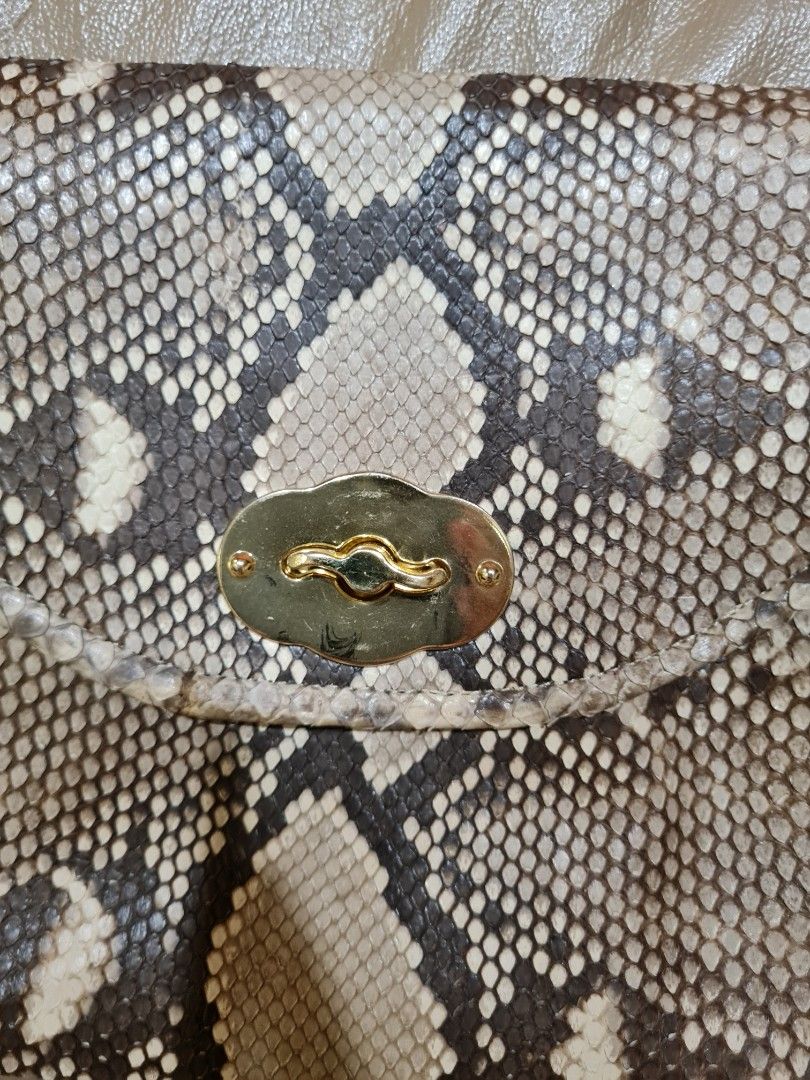 snake skin clutch bag, Women's Fashion, Bags & Wallets, Clutches on Carousell