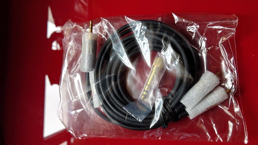 Sony MDR Z7 Flagship Headphones, Audio, Headphones & Headsets on Carousell