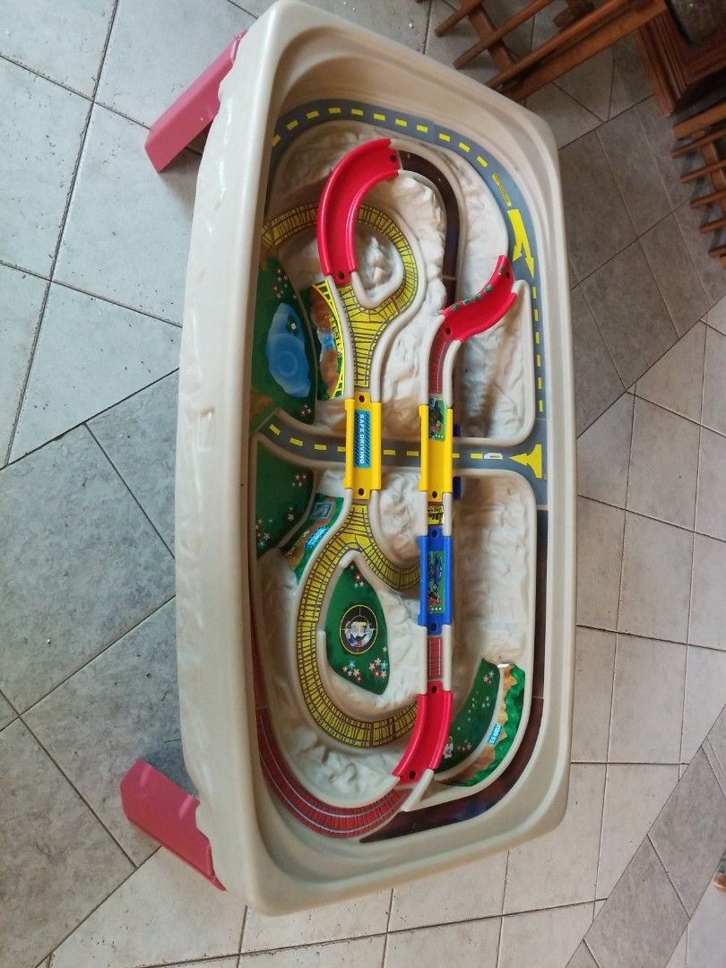 Step2 Deluxe Canyon Road Train & Track Table, Babies & Kids, Baby ...