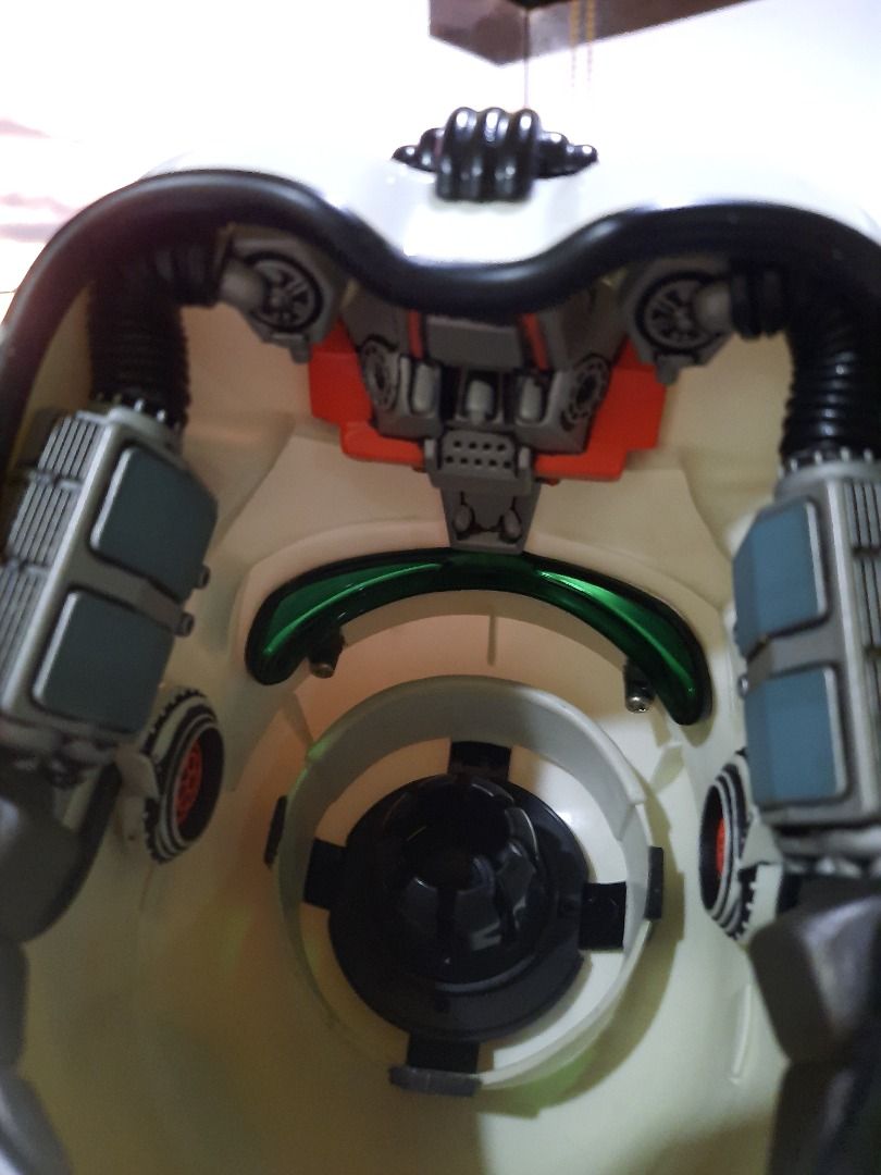 Stormtrooper Master Replica Riddell (.45 scale), Hobbies & Toys, Toys ...