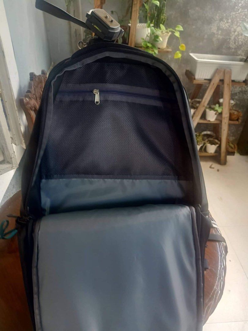 The North Face Router Transit 2015, Men's Fashion, Bags, Backpacks on ...