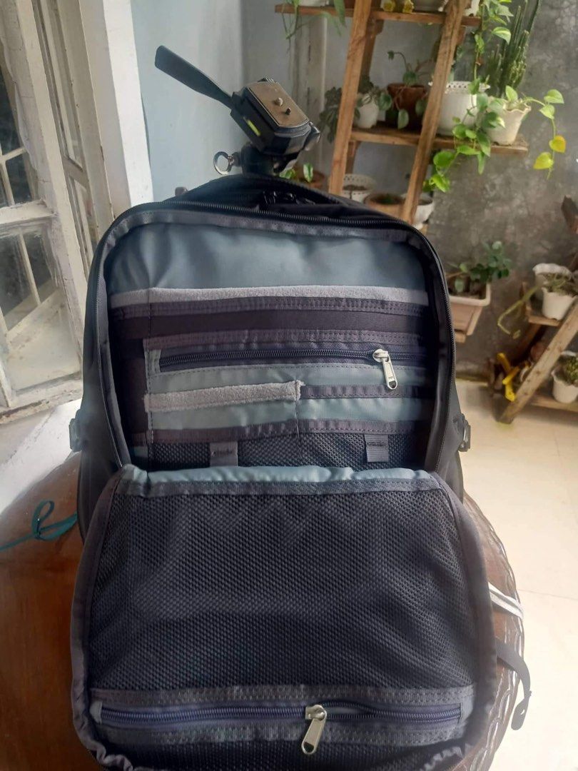 The North Face Router Transit 2015, Men's Fashion, Bags, Backpacks on ...