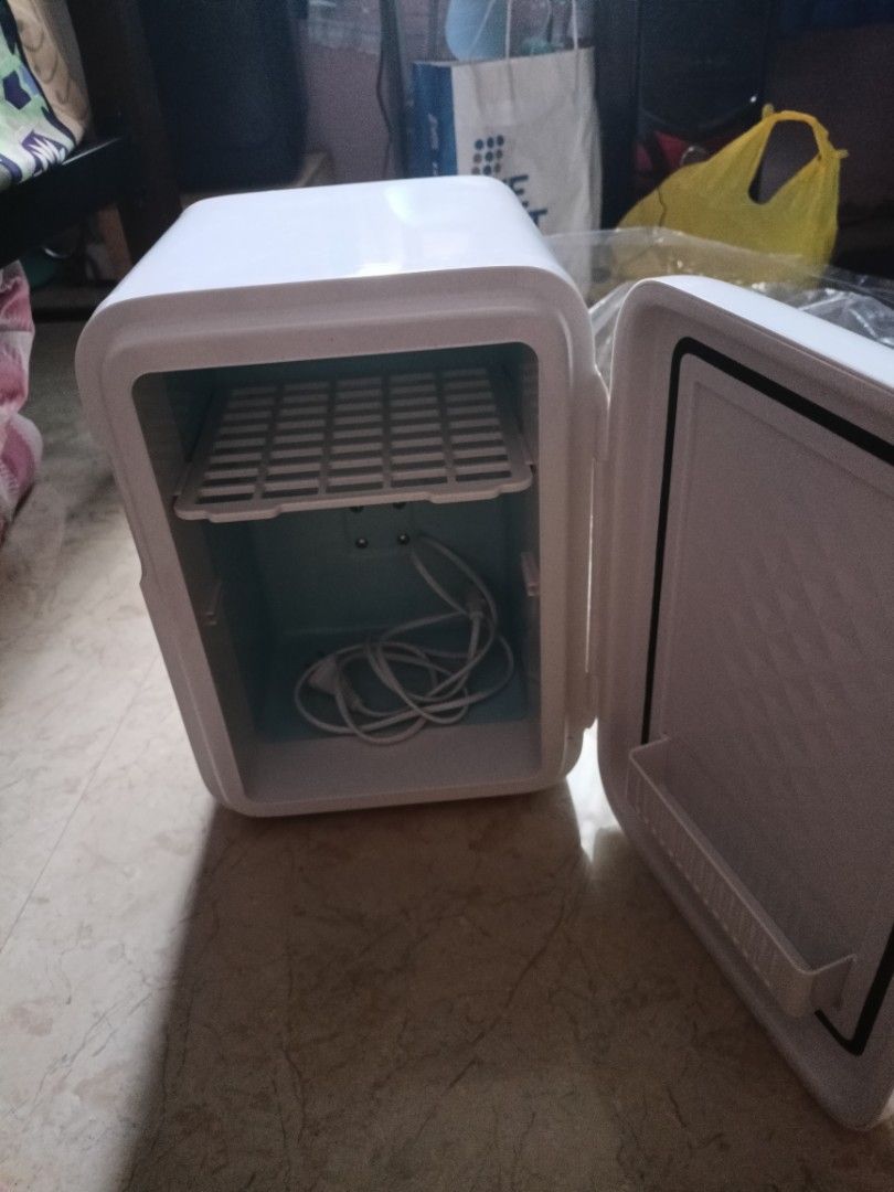 Toha mini ref for 1500 only!, TV & Home Appliances, Kitchen Appliances ...