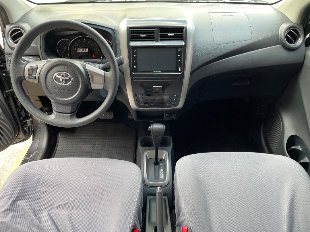 Toyota Wigo 2022 G 400KM Auto, Cars for Sale, Used Cars on Carousell