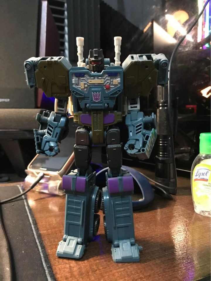 TRANSFORMERS ONSLAUGHT, Hobbies & Toys, Toys & Games on Carousell