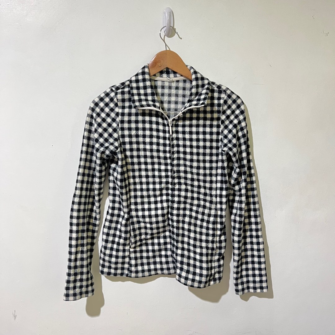 UNIQLO Black & White Checkered Fleece Jacket, Women's Fashion, Coats ...