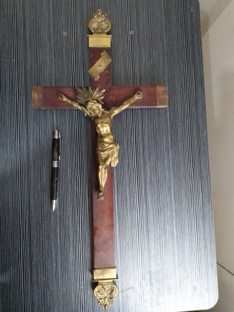 Vintage Crucifix, Hobbies & Toys, Memorabilia & Collectibles, Vintage Collectibles on Carousell