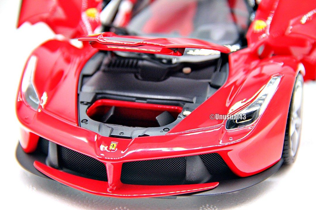 1/18 BBR Ferrari LaFerrari Rosso Corsa with Gloss Black Roof Diecast ...