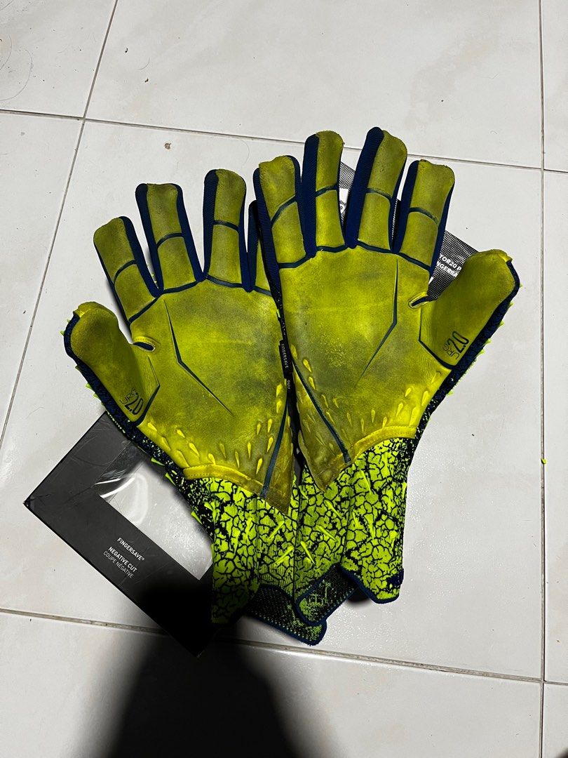 Adidas Predator 20 Pro goalkeeper gloves, Sports Equipment, Other ...