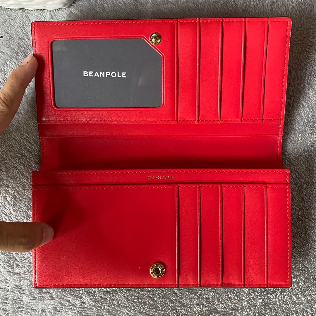 Beanpole bifold wallet, Women's Fashion, Bags & Wallets, Wallets & Card ...