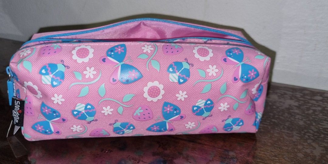 [BRAND NEW] Smiggle Pencil Case, Hobbies & Toys, Stationery & Craft ...