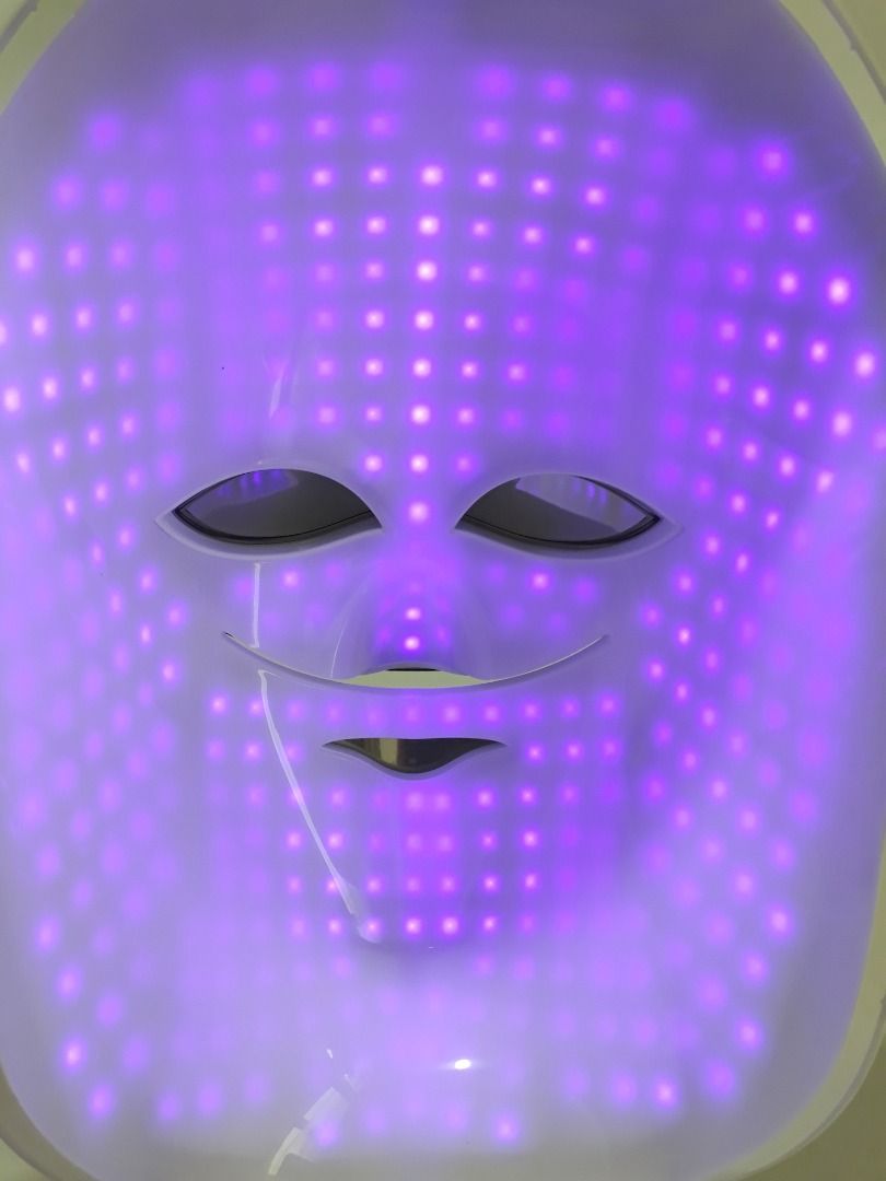 Cellreturn LED Mask Platinum. Priced to Sell., Beauty & Personal Care ...