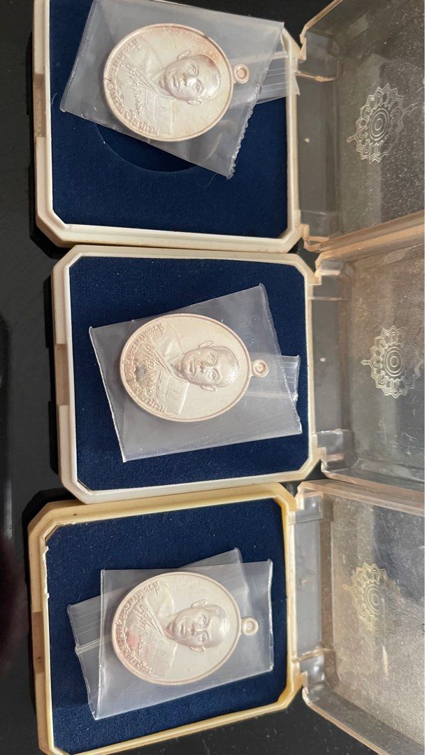 CK Maha Surasak Wat Pradoo First Batch Silver, Hobbies & Toys ...