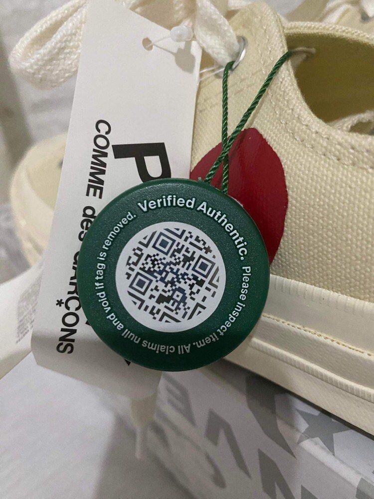 Converse CDG White, Women's Fashion, Footwear, Sneakers on Carousell