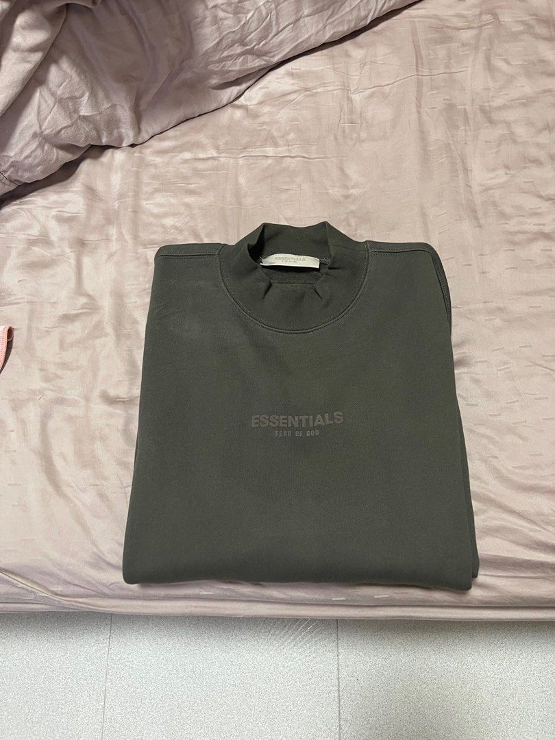 Fear of god essentials sweats shirt (off black) s22, Men's Fashion ...