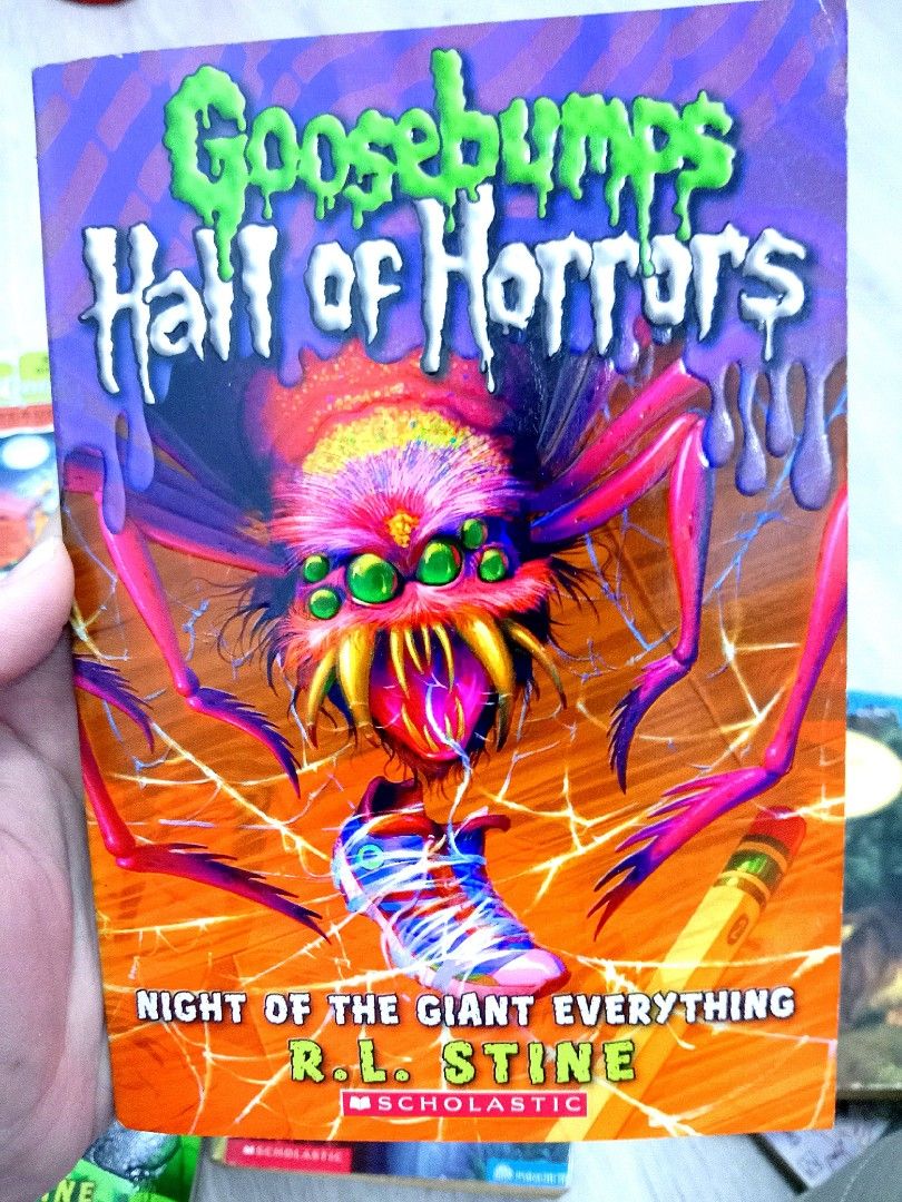 Goosebumps Hall of Horrors: #2 Night of the Giant Everything, Hobbies ...
