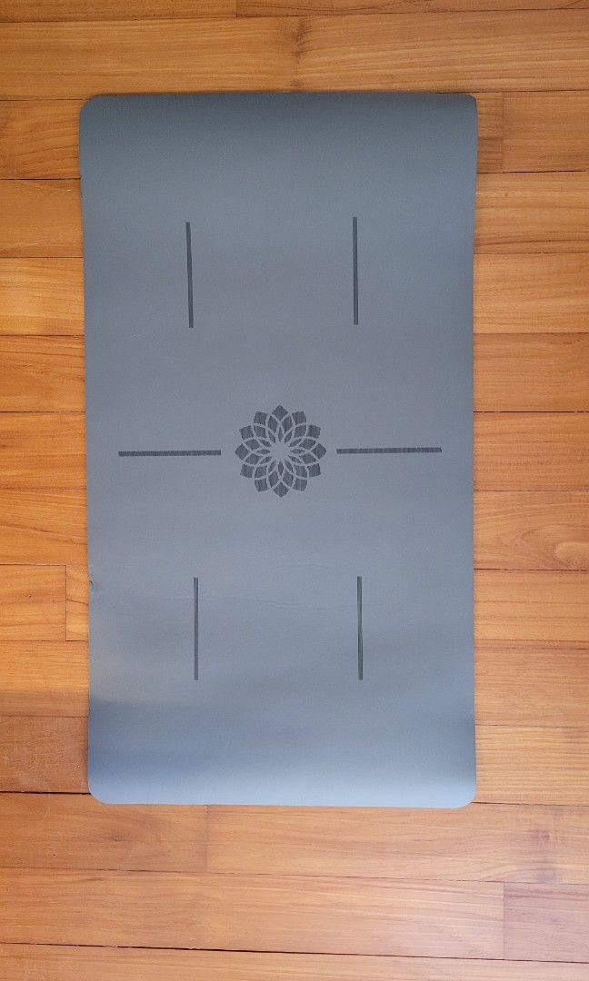 Handstand Inversion Mini Yoga Mat, Sports Equipment, Exercise & Fitness ...