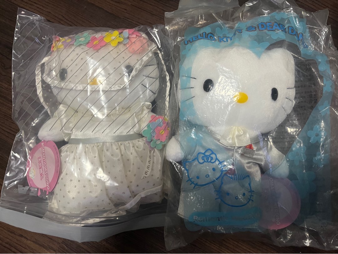 Hello Kitty & Dear Daniel, Hobbies & Toys, Toys & Games on Carousell