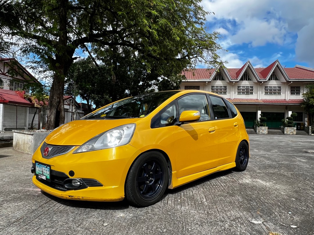 Honda Jazz 1.5 RS Hatchback (A), Cars for Sale, Used Cars on Carousell