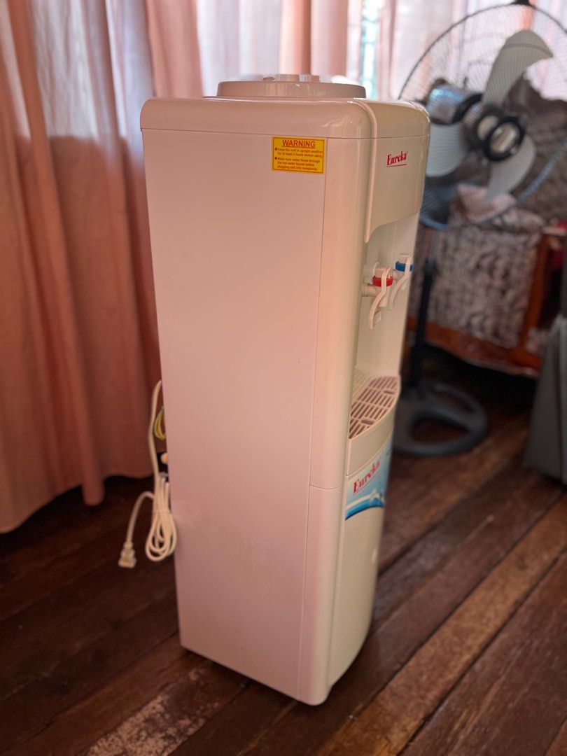 Hot & Cold Water Dispenser, TV & Home Appliances, Kitchen Appliances ...