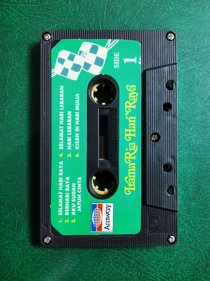 Irama Ria Hari Raya Kaset Cassette, Hobbies & Toys, Music & Media, CDs & DVDs on Carousell