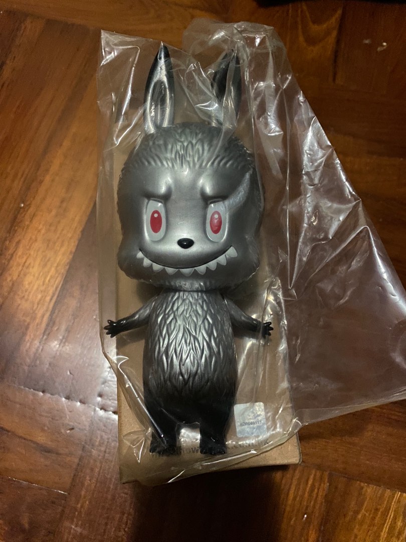 labubu The Monsters, 興趣及遊戲, 玩具 & 遊戲類 - Carousell