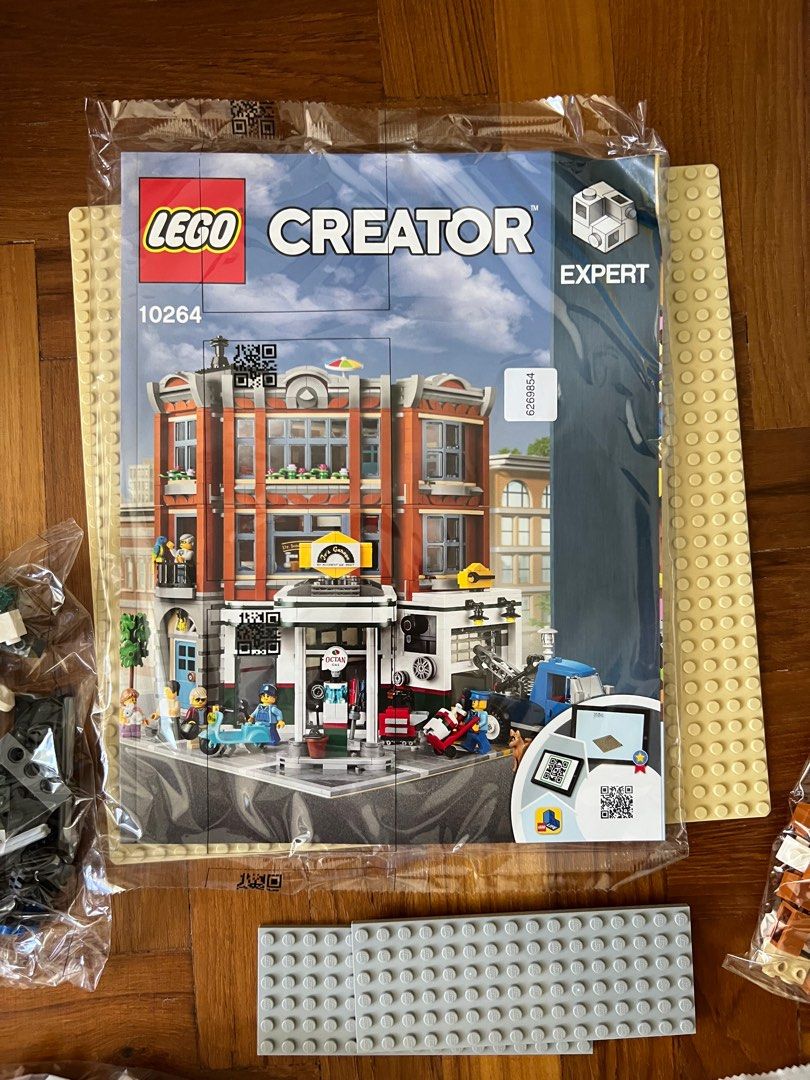 Lego 10264 Corner Garage - modular building, Hobbies & Toys, Toys & Games on Carousell