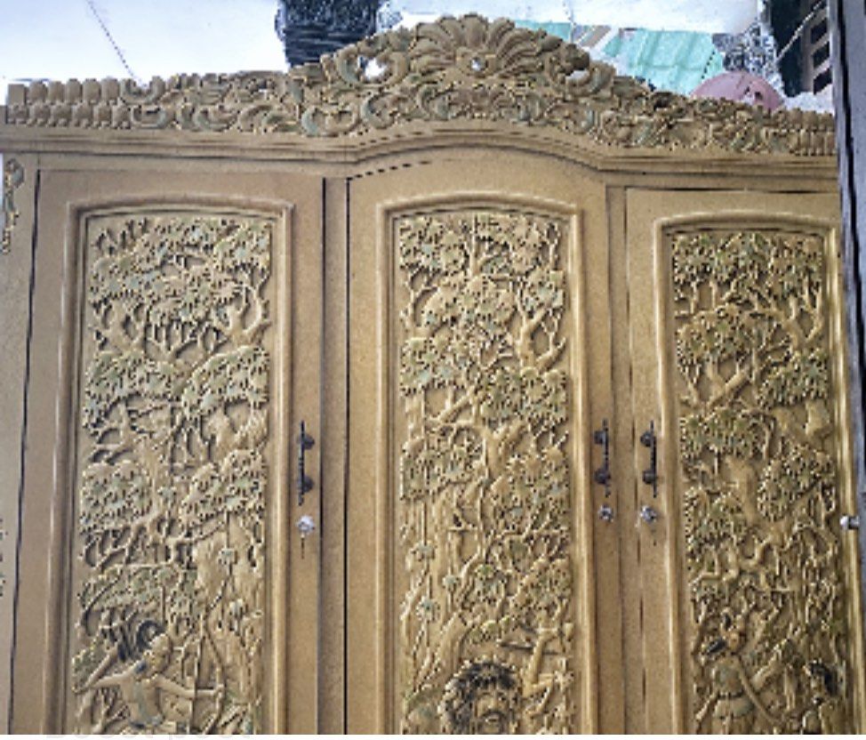 LEMARI JATI ASLI TUA MOTIF RAMA SHINTA TIMBUL #lemariunik #lemari jadul ...