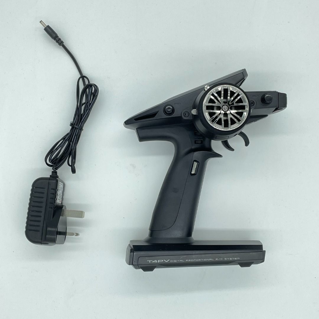 [LIKE NEW] FUTABA 4PV 2.4G 4 CHANNEL T-FHSS RADIO SYSTEM WITH RC ...