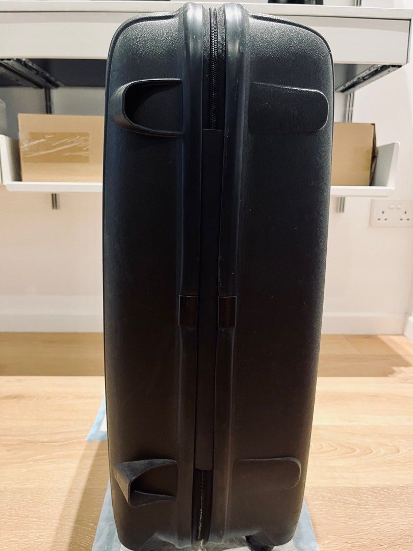 Lojel Streamline Hardshell 4 Wheel Spinner Luggage (Medium Size ...