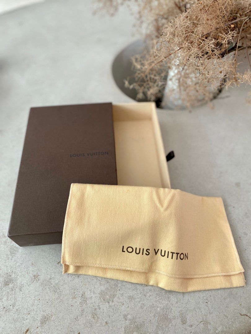 Louis Vuitton Wallet Box, Luxury, Accessories on Carousell