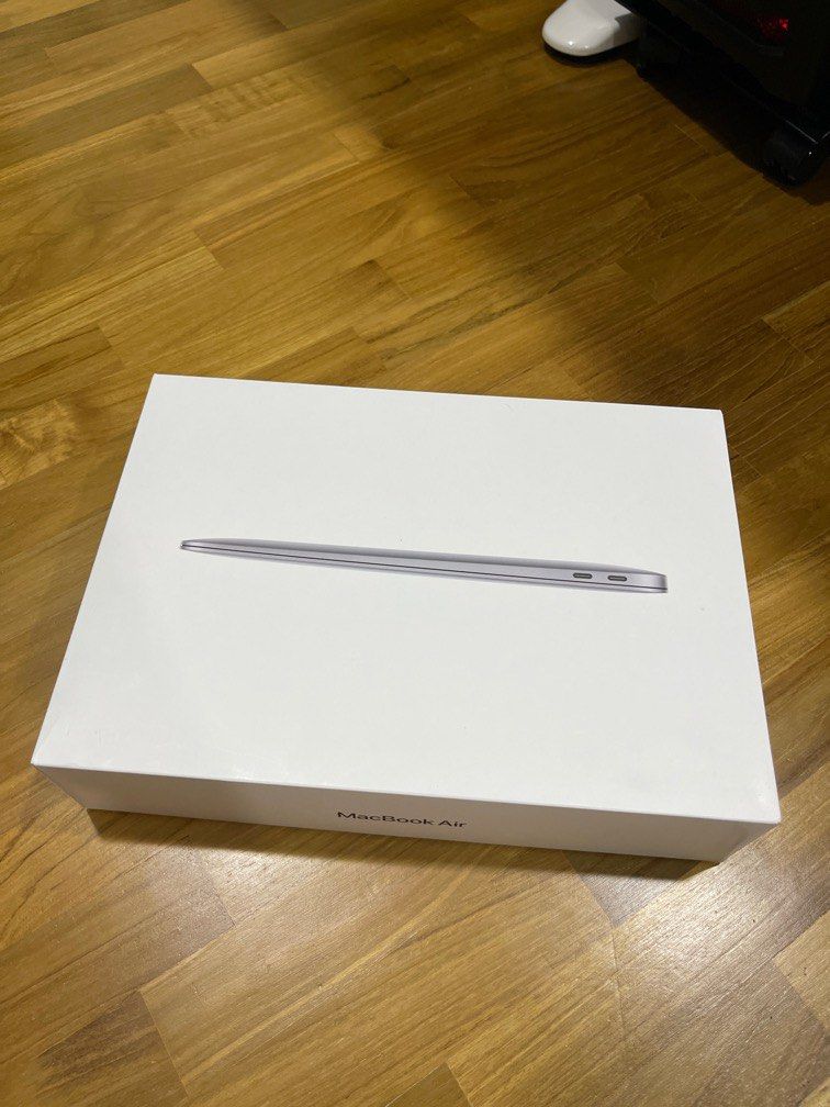 MacBook Air M1 chip 256Gb ssd 8Gb ram, Computers & Tech, Laptops ...