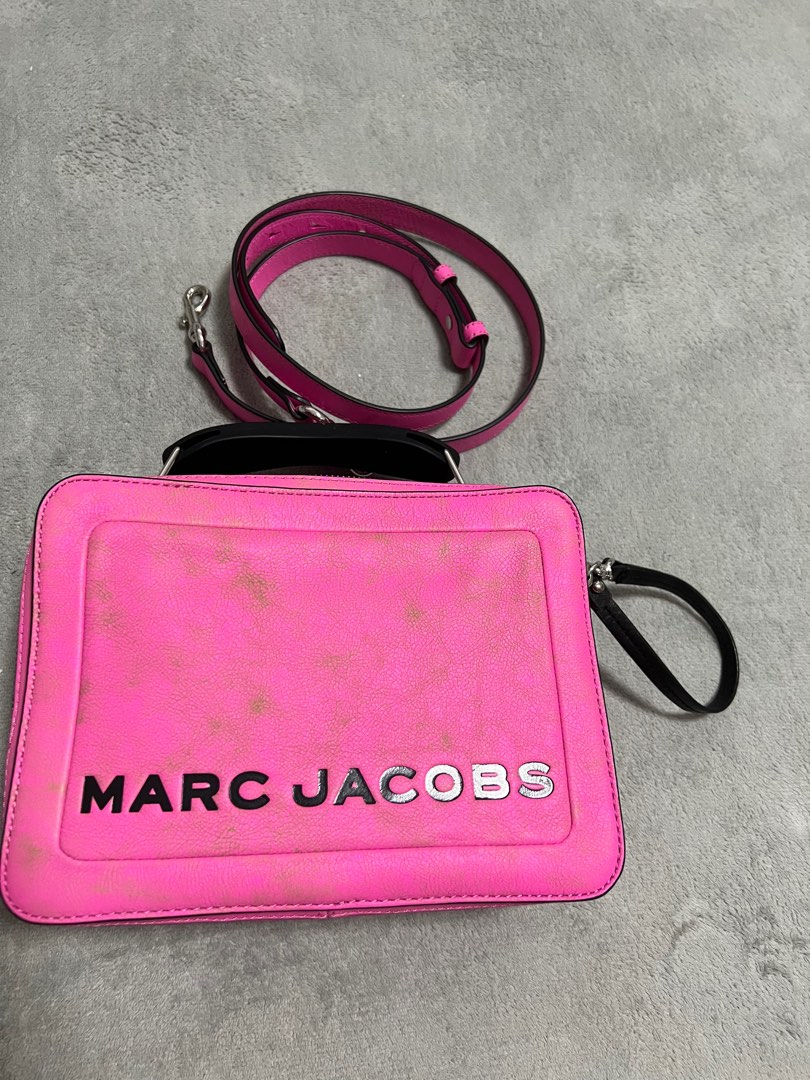 Marc Jacobs The Box, Luxury, Bags & Wallets on Carousell
