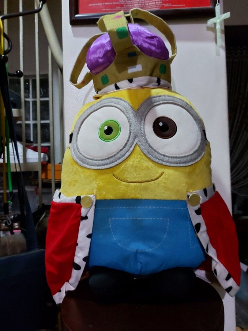 Minion King Bob Jumbo, Hobbies & Toys, Toys & Games on Carousell