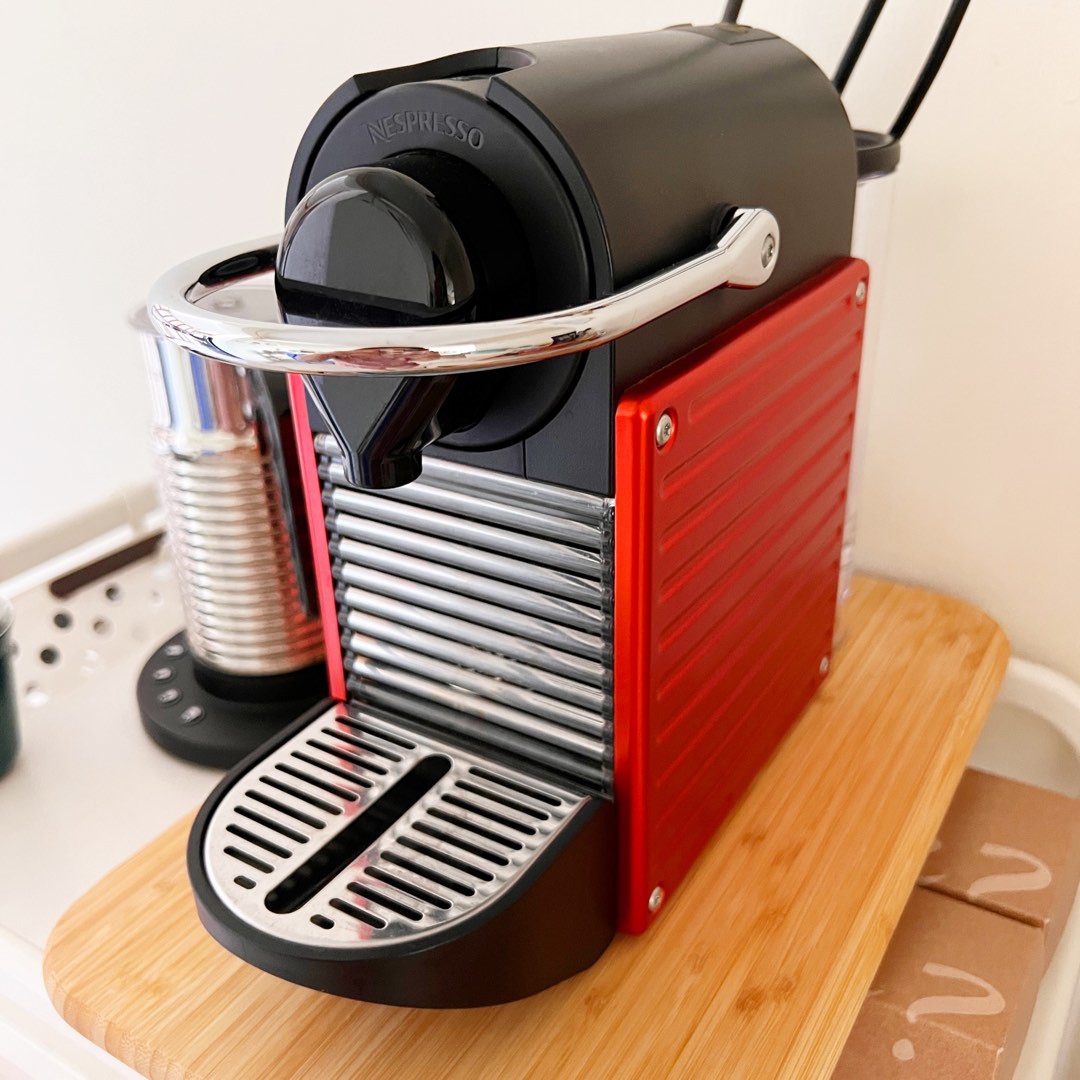 NESPRESSO Pixie Electric Red, TV & Home Appliances, Kitchen Appliances, Coffee Machines & Makers ...