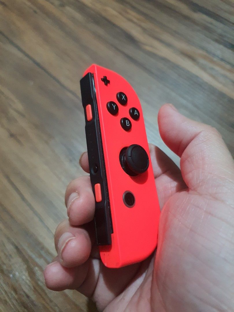 Nintendo switch joycons orig like new, Video Gaming, Video Game ...