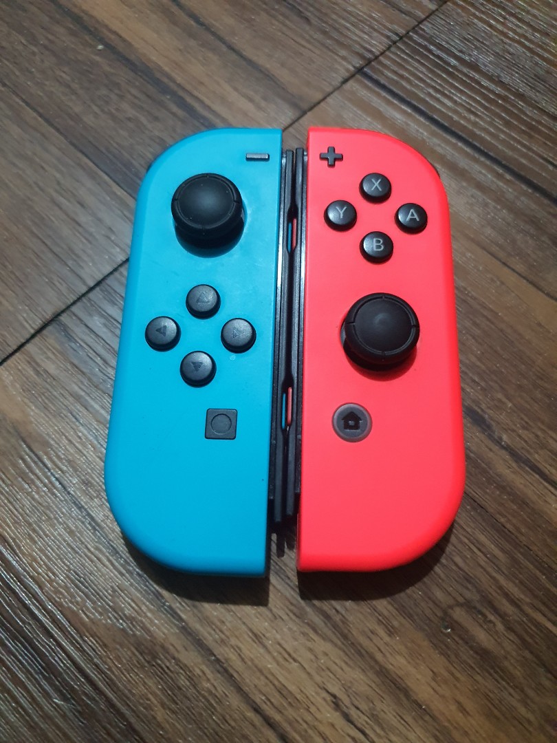 Nintendo switch joycons orig like new, Video Gaming, Video Game ...