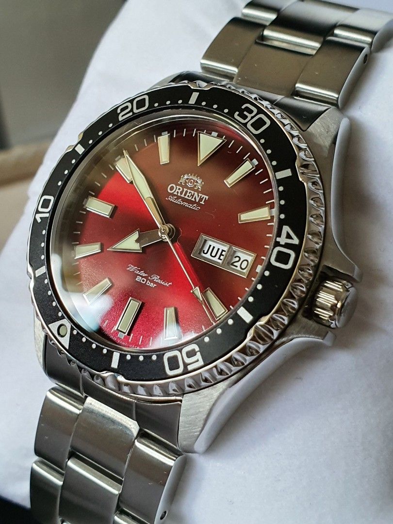 Orient Kamasu Red with Strapcode Bracelet, Men's Fashion, Watches ...