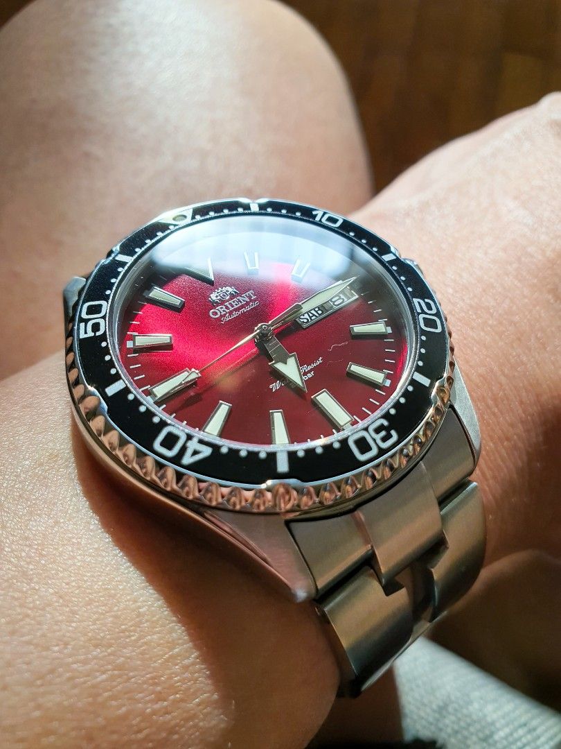 Orient Kamasu Red with Strapcode Bracelet, Men's Fashion, Watches ...