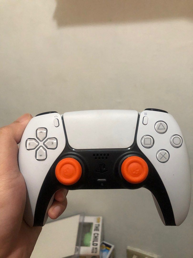 Ps5 White controller, Video Gaming, Gaming Accessories, Controllers on ...