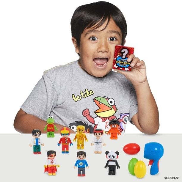 RYAN'S WORLD DELUXE MYSTERY FIG SET, Hobbies & Toys, Toys & Games on ...