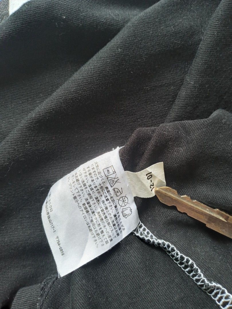 SCHWINN ROAD BIKE UNIQLO KAOS, Fesyen Pria, Pakaian , Atasan di Carousell