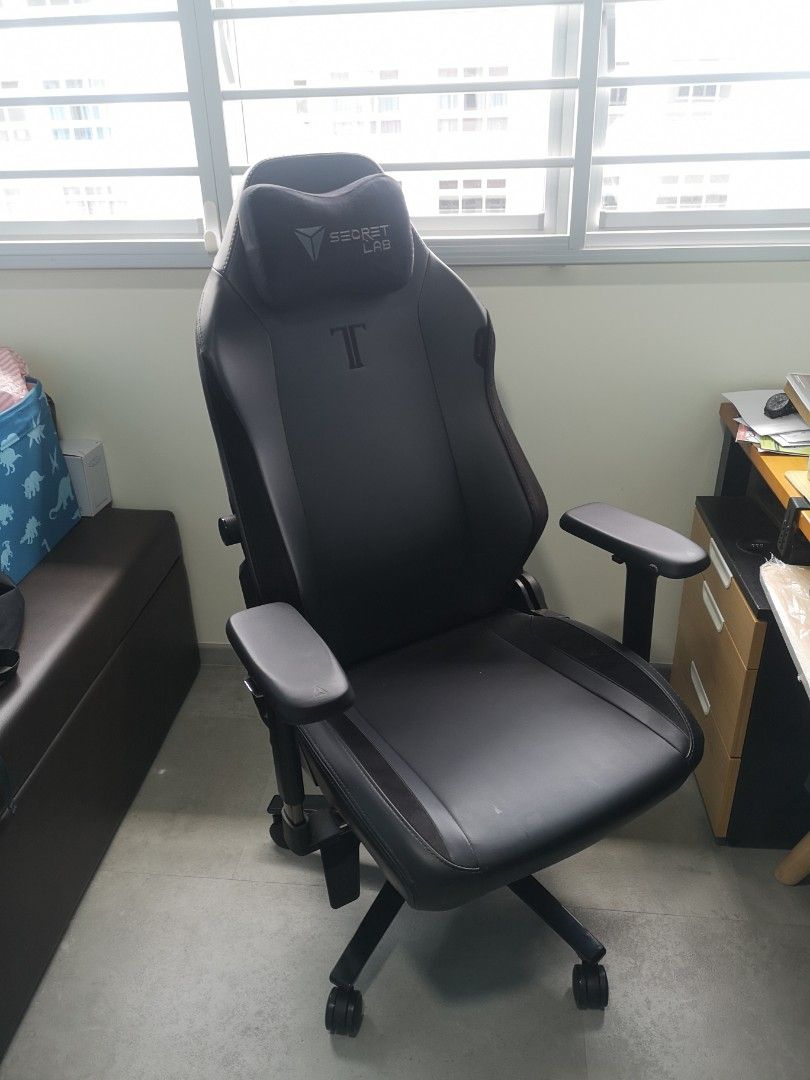 Secret lab titan chair, Furniture & Home Living, Furniture, Chairs on ...