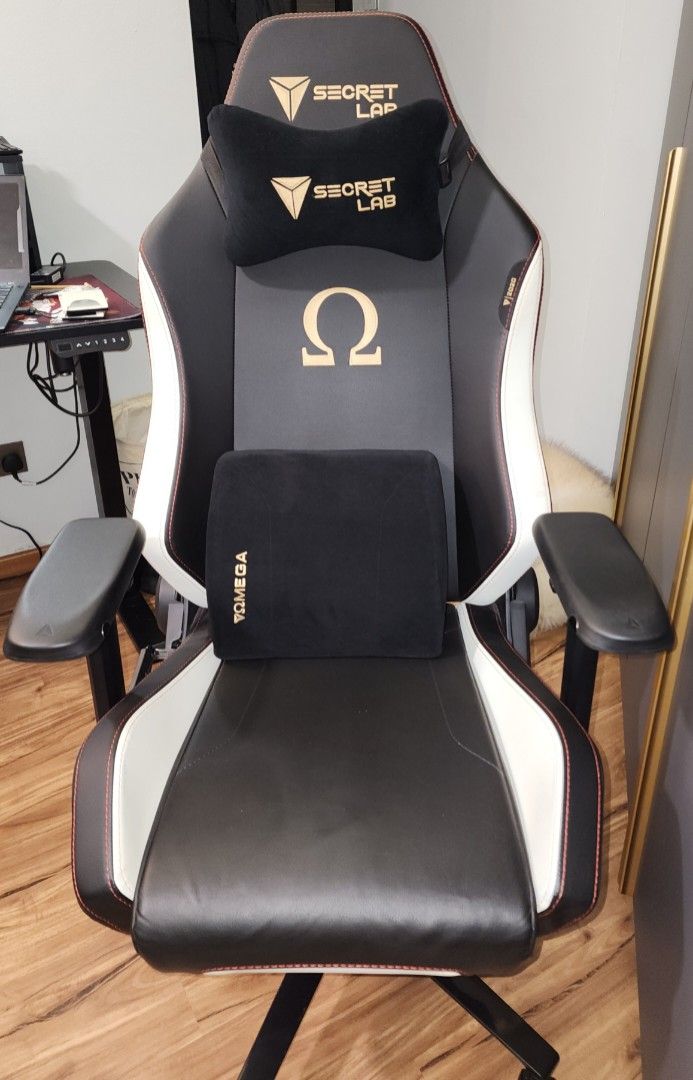 SecretLab computer chair (Omega), Computers & Tech, Office & Business ...