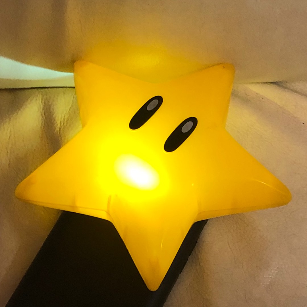 Super Mario star light, 其他, 其他 - Carousell