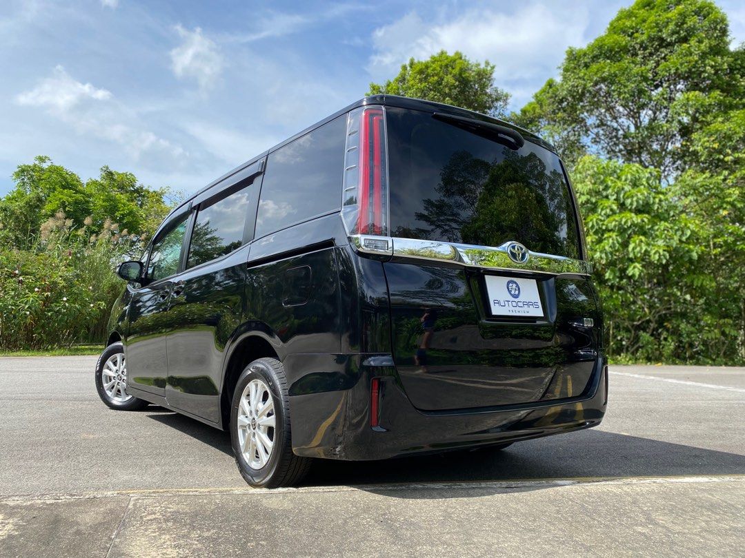 Toyota Noah Hybrid 1.8A X Auto, Cars, Used Cars on Carousell