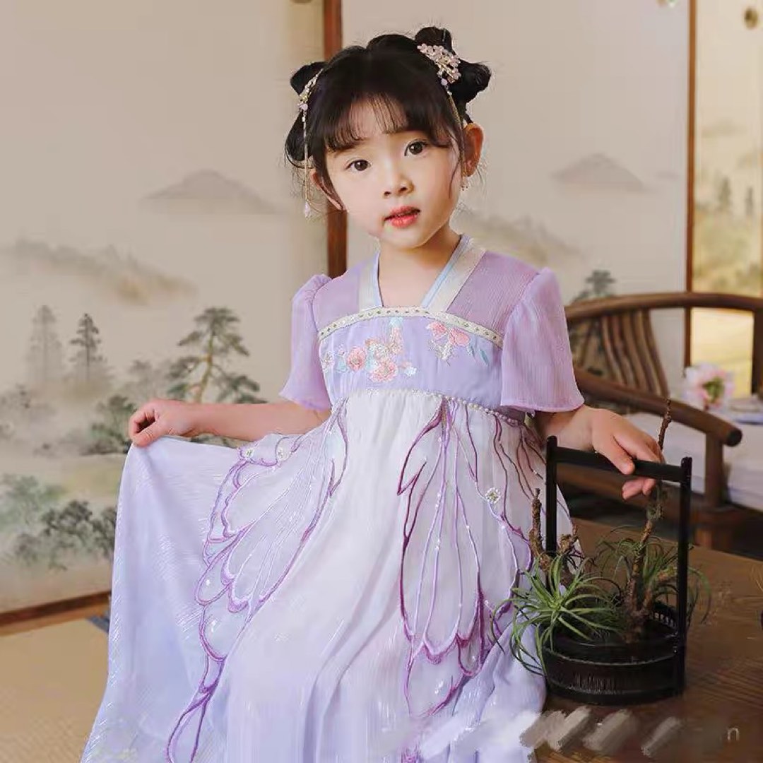 Traditional Chinese Hanfu in size 110 (4Y), Babies & Kids, Babies ...